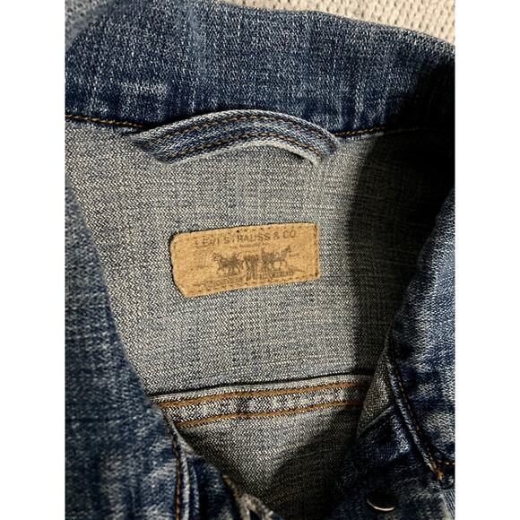 Levi's | Jackets & Coats | Levis Vintage Jean Jacket Womens Medium Blue ...